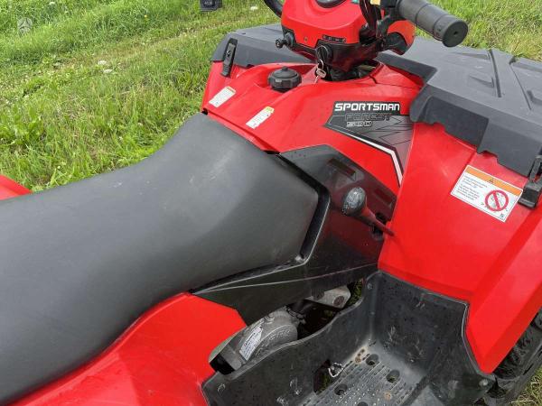 Red Polaris Sportsman 2013 in Kaunas, with an engine capacity of 0.50 L and mileage of 2 thousand km for 3200 €, photo 7 on AUTOMOTO.COM.LV