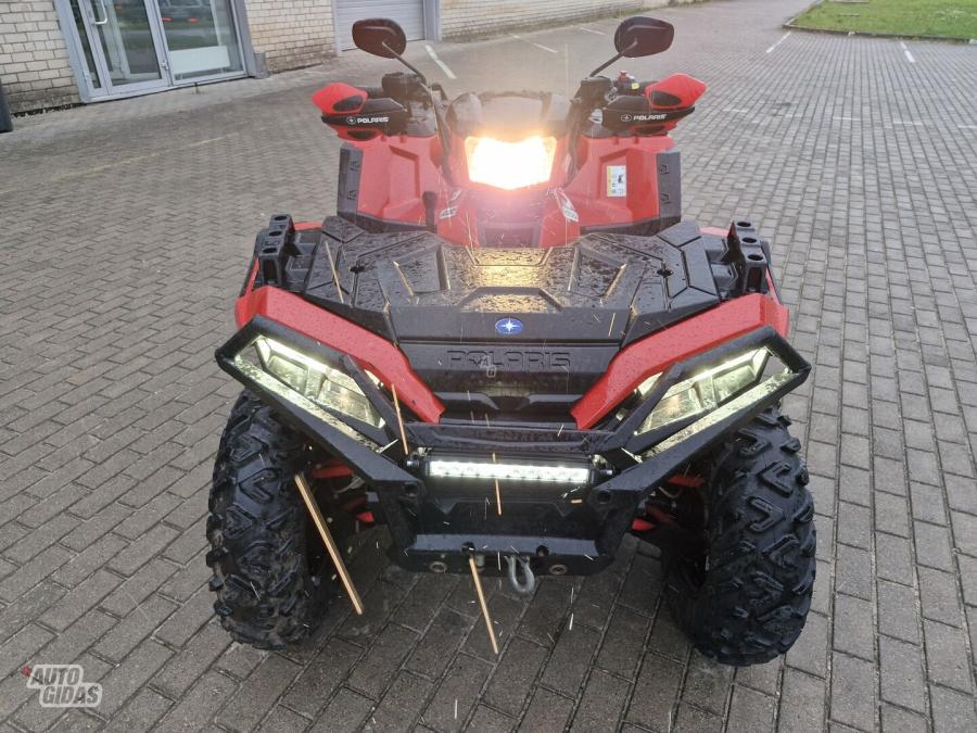 Red Polaris Sportsman 2019 in Siauliai, with an engine capacity of 1.00 L and mileage of 7 thousand km for 7350 €, photo 3 on AUTOMOTO.COM.LV