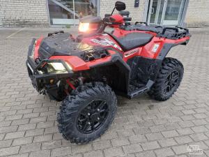 Red Polaris Sportsman 2019 in Siauliai, with an engine capacity of 1.00 L and mileage of 7 thousand km for 7350 €, photo 4 on AUTOMOTO.COM.LV
