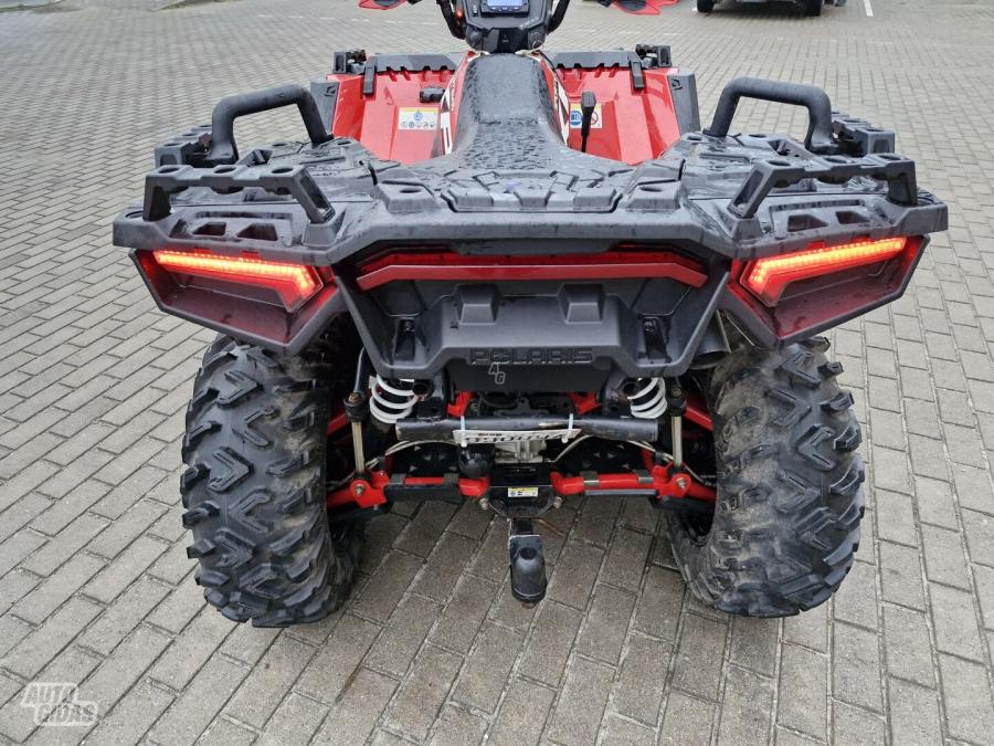 Sarkans Polaris Sportsman 2019 Šauļi, ar dzinēja tilpumu 1.00 L un nobraukumu 7 tūkst. km par 7350 €, foto 7 vietnē AUTOMOTO.COM.LV