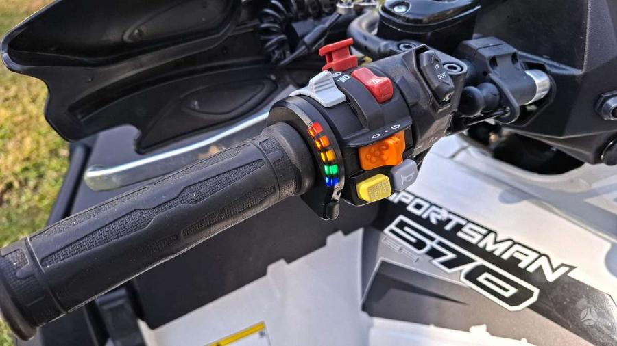 White Polaris Sportsman 2019 in Rapla, with an engine capacity of 0.57 L and mileage of 4 thousand km for 5190 €, photo 8 on AUTOMOTO.COM.LV