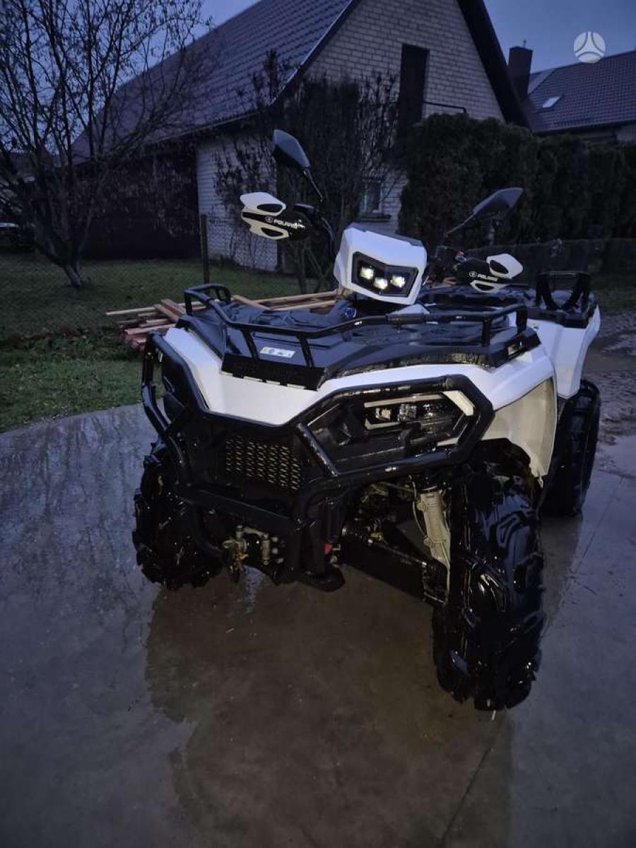 White Polaris Sportsman 2022 in Sakiai, with an engine capacity of 0.57 L and mileage of 4 thousand km for 6900 €, photo 13 on AUTOMOTO.COM.LV