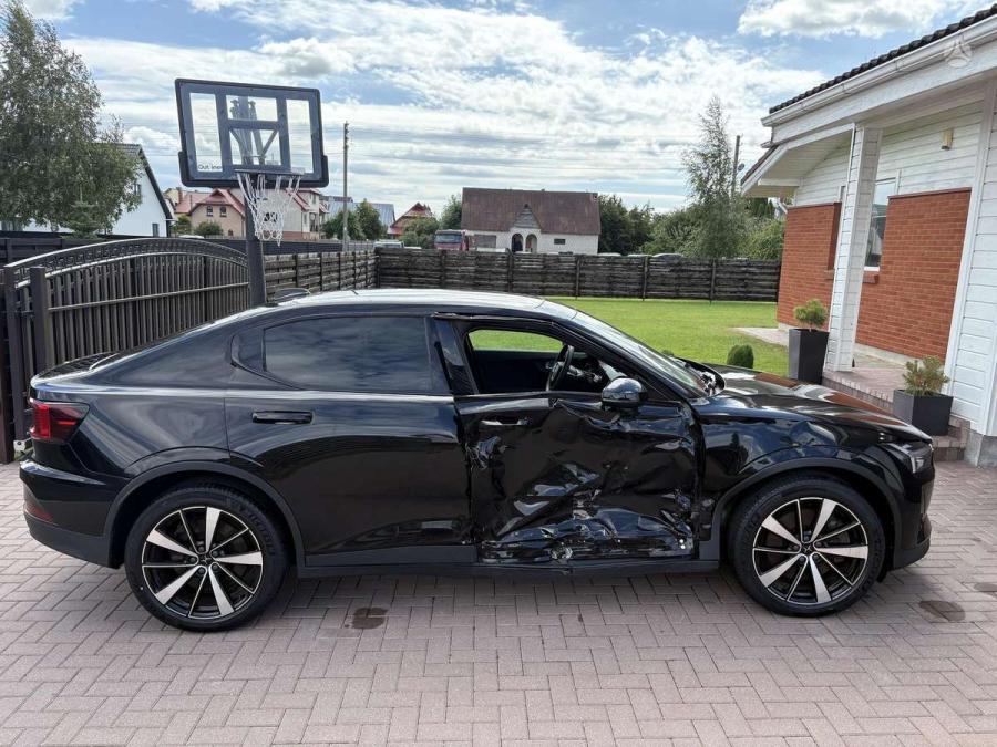 Черный Polestar 2 2021 в Мажейкяй, объемом двигателя 0.00 л и пробегом 115 тыс. км за 11999 €, фото 7 на AUTOMOTO.COM.LV