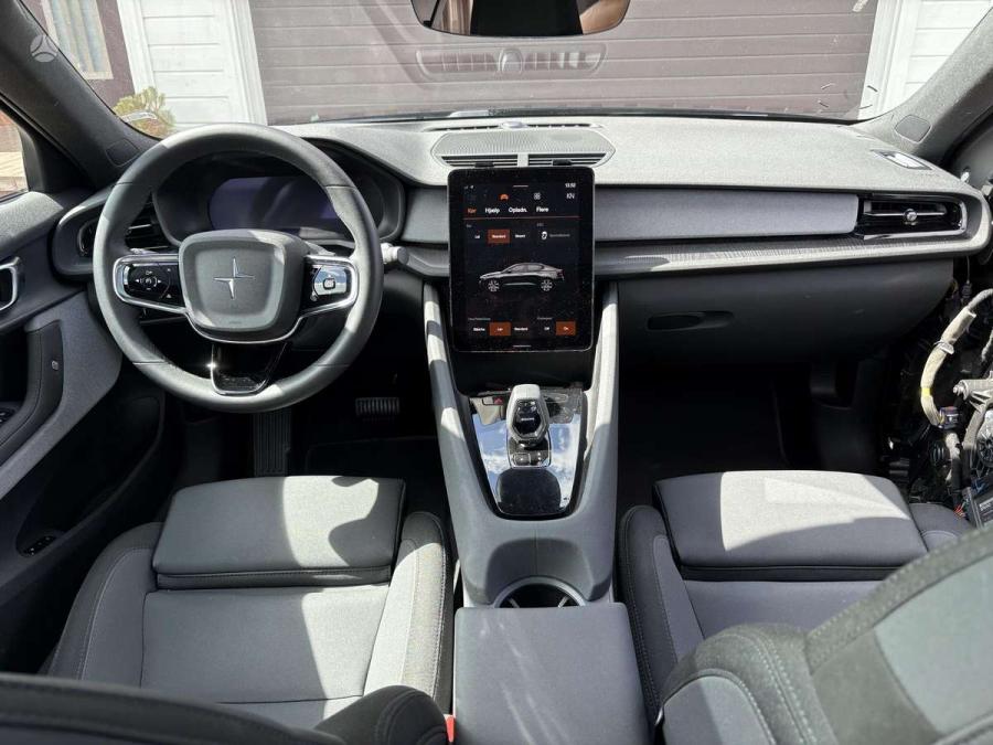 Черный Polestar 2 2021 в Мажейкяй, объемом двигателя 0.00 л и пробегом 115 тыс. км за 11999 €, фото 15 на AUTOMOTO.COM.LV