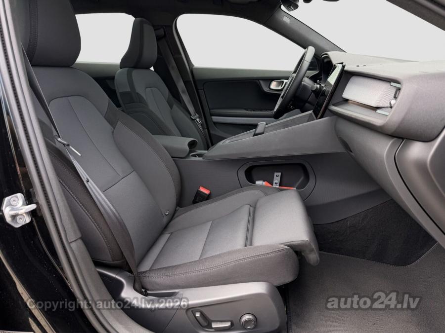 Melns Polestar 2 2020 Pērnava, ar dzinēja tilpumu 0.00 L un nobraukumu 105 tūkst. km par 27900 €, foto 6 vietnē AUTOMOTO.COM.LV