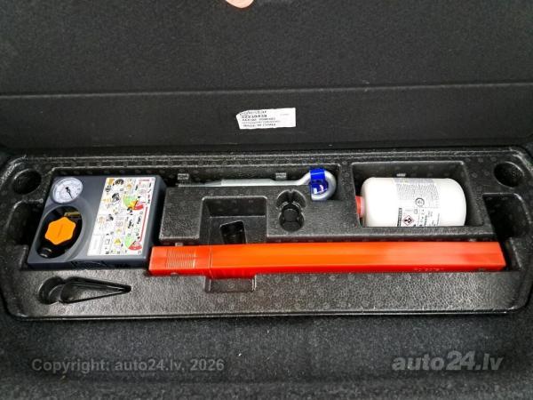 Melns Polestar 2 2021 Tartu, ar dzinēja tilpumu 0.00 L un nobraukumu 163 tūkst. km par 21900 €, foto 11 vietnē AUTOMOTO.COM.LV