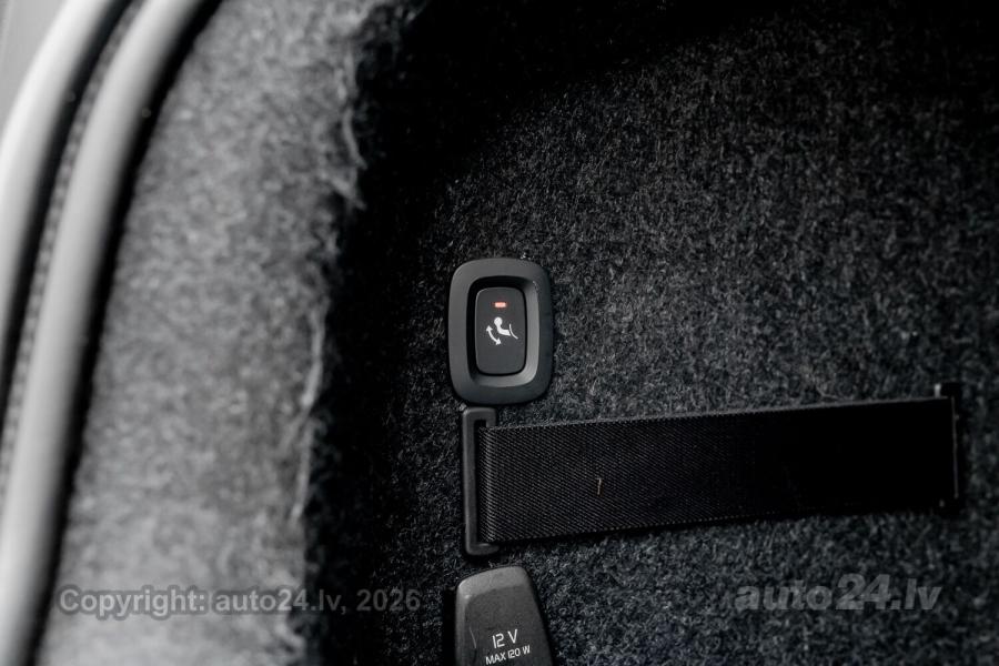 Melns Polestar 2 2021 Pērnava, ar dzinēja tilpumu 0.00 L un nobraukumu 189 tūkst. km par 23500 €, foto 24 vietnē AUTOMOTO.COM.LV