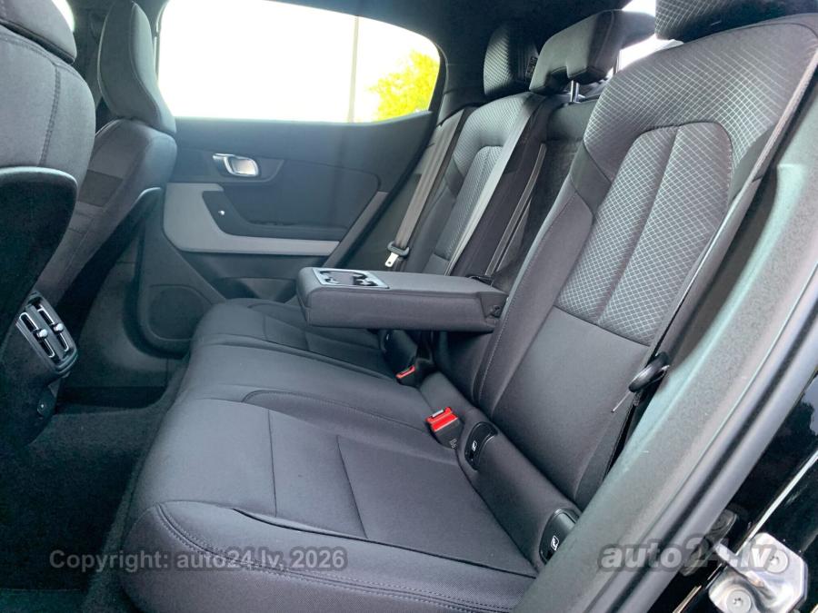 Melns Polestar 2 2022 Tallina, ar dzinēja tilpumu 0.00 L un nobraukumu 93 tūkst. km par 29500 €, foto 13 vietnē AUTOMOTO.COM.LV