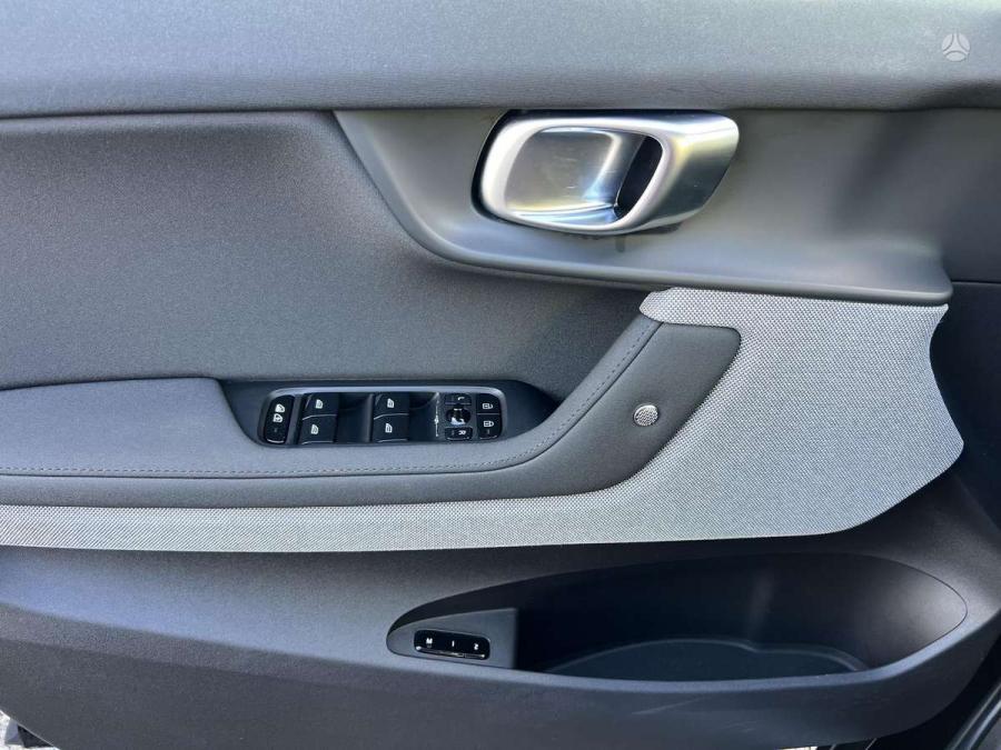 Melns Polestar 2 2022 Kauņa, ar dzinēja tilpumu 0.00 L un nobraukumu 46 tūkst. km par 23450 €, foto 43 vietnē AUTOMOTO.COM.LV