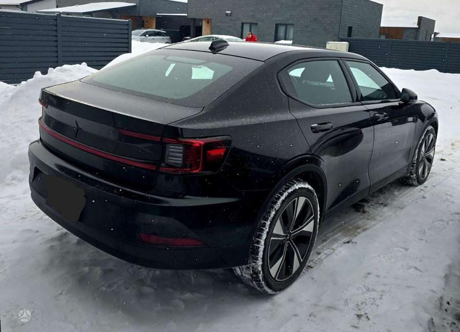 Black Polestar 2 2023 in Klaipeda, with an engine capacity of 0.00 L and mileage of 80 thousand km for 24700 €, photo 5 on AUTOMOTO.COM.LV