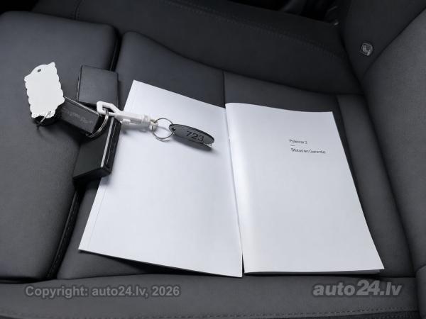 Синий Polestar 2 2021 в Таллин, объемом двигателя 0.00 л и пробегом 90 тыс. км за 32000 €, фото 7 на AUTOMOTO.COM.LV