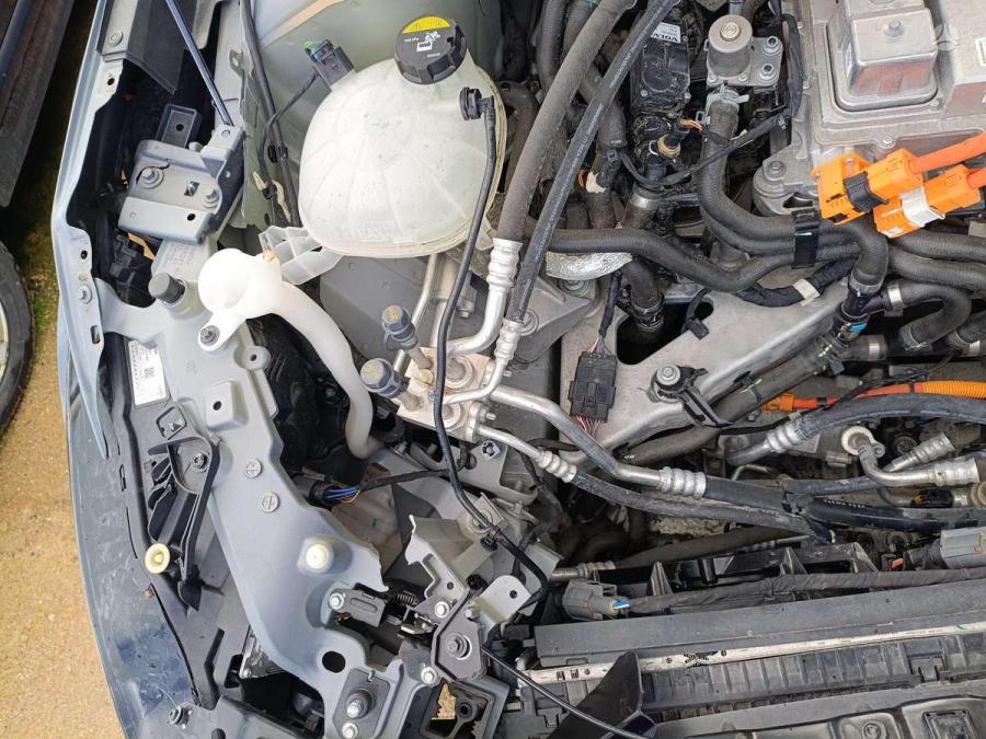 Pelēks Polestar 2 2021 Elektrėnai, ar dzinēja tilpumu 0.00 L un nobraukumu 53 tūkst. km par 13850 €, foto 14 vietnē AUTOMOTO.COM.LV