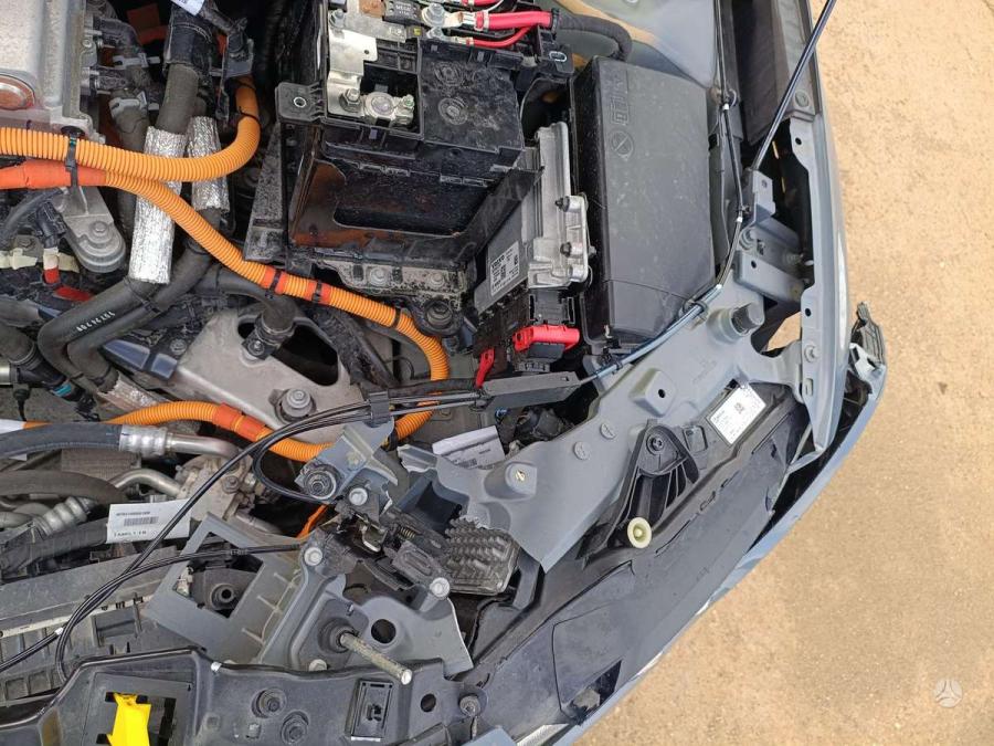 Pelēks Polestar 2 2021 Elektrėnai, ar dzinēja tilpumu 0.00 L un nobraukumu 53 tūkst. km par 13850 €, foto 15 vietnē AUTOMOTO.COM.LV