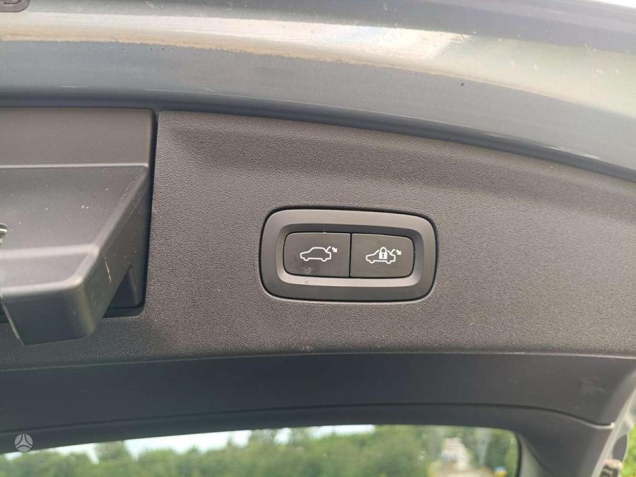 Pelēks Polestar 2 2021 Elektrėnai, ar dzinēja tilpumu 0.00 L un nobraukumu 53 tūkst. km par 13850 €, foto 32 vietnē AUTOMOTO.COM.LV