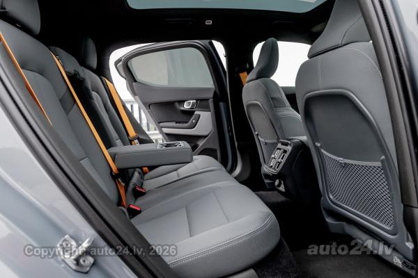 Grey Polestar 2 2021 in Parnu, with an engine capacity of 0.00 L and mileage of 54 thousand km for 30800 €, photo 9 on AUTOMOTO.COM.LV