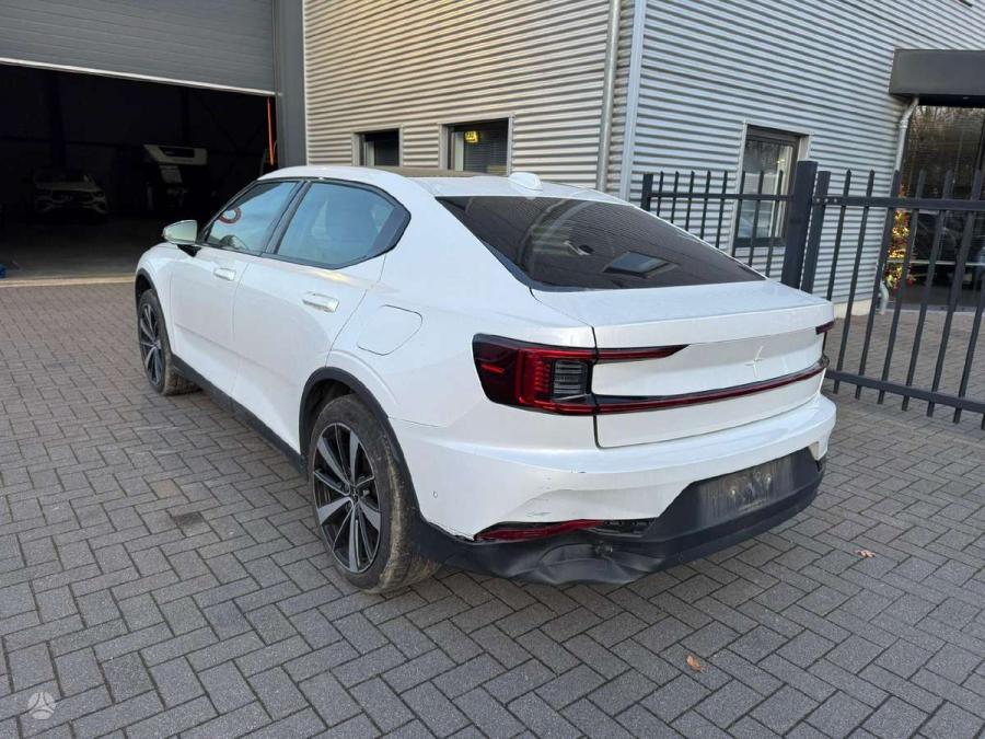 White Polestar 2 2020 in Kaunas, with an engine capacity of 0.00 L and mileage of 120 thousand km for 15999 €, photo 3 on AUTOMOTO.COM.LV