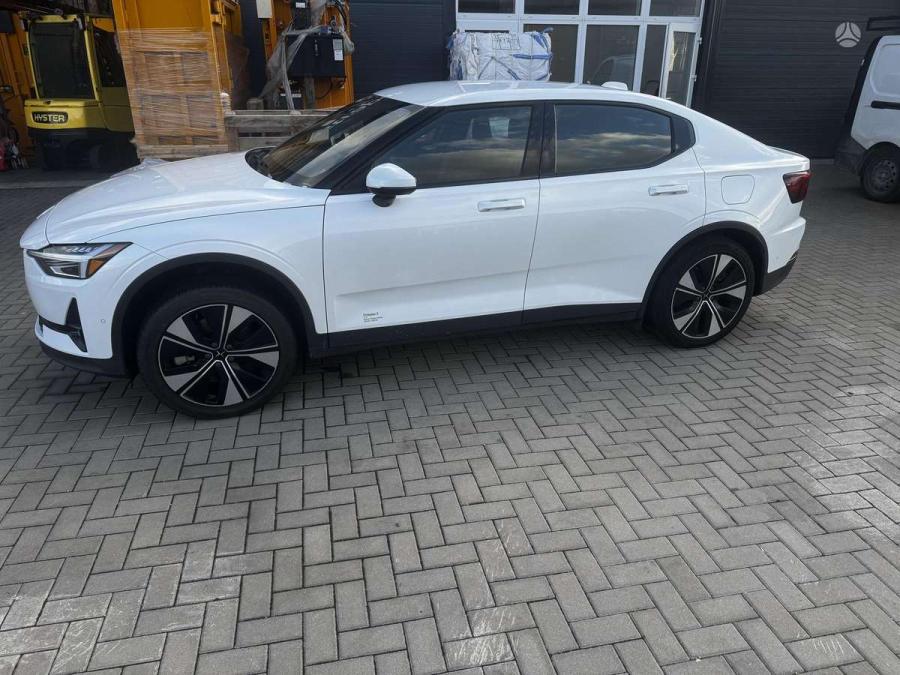 Белый Polestar 2 2023 в Каунас, объемом двигателя 0.00 л и пробегом 98 тыс. км за 17545 €, фото 3 на AUTOMOTO.COM.LV