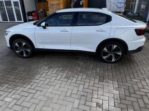 Белый Polestar 2 2023 в Каунас, объемом двигателя 0.00 л и пробегом 98 тыс. км за 17545 €, фото 4 на AUTOMOTO.COM.LV