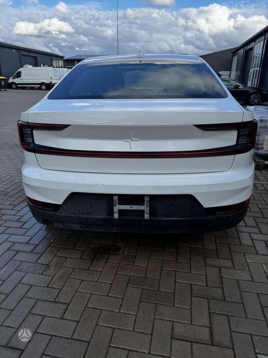 Белый Polestar 2 2023 в Каунас, объемом двигателя 0.00 л и пробегом 98 тыс. км за 17545 €, фото 5 на AUTOMOTO.COM.LV