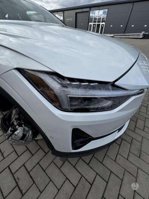 Белый Polestar 2 2023 в Каунас, объемом двигателя 0.00 л и пробегом 98 тыс. км за 17545 €, фото 11 на AUTOMOTO.COM.LV