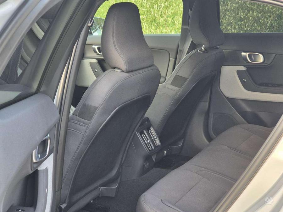 Balts Polestar 2 2024 Kauņa, ar dzinēja tilpumu 0.00 L un nobraukumu 42 tūkst. km par 29000 €, foto 21 vietnē AUTOMOTO.COM.LV