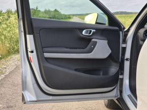 Balts Polestar 2 2024 Kauņa, ar dzinēja tilpumu 0.00 L un nobraukumu 42 tūkst. km par 29000 €, foto 24 vietnē AUTOMOTO.COM.LV
