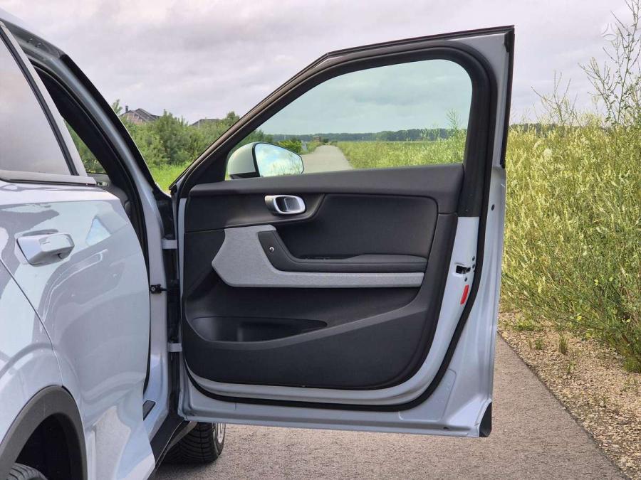 Balts Polestar 2 2024 Kauņa, ar dzinēja tilpumu 0.00 L un nobraukumu 42 tūkst. km par 29000 €, foto 27 vietnē AUTOMOTO.COM.LV