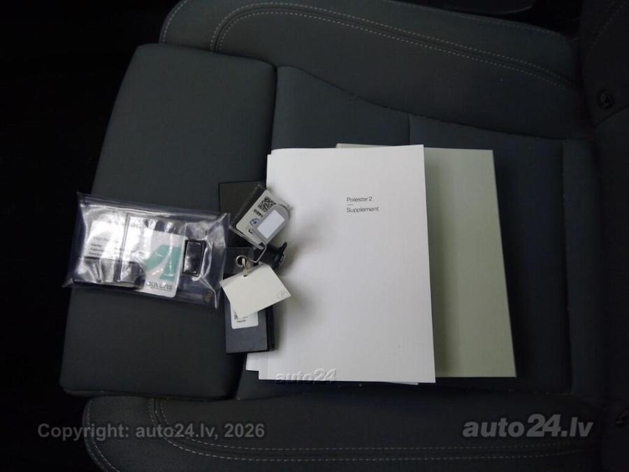 White Polestar 2 2020 in Tartu, with an engine capacity of 0.00 L and mileage of 151 thousand km for 26700 €, photo 12 on AUTOMOTO.COM.LV