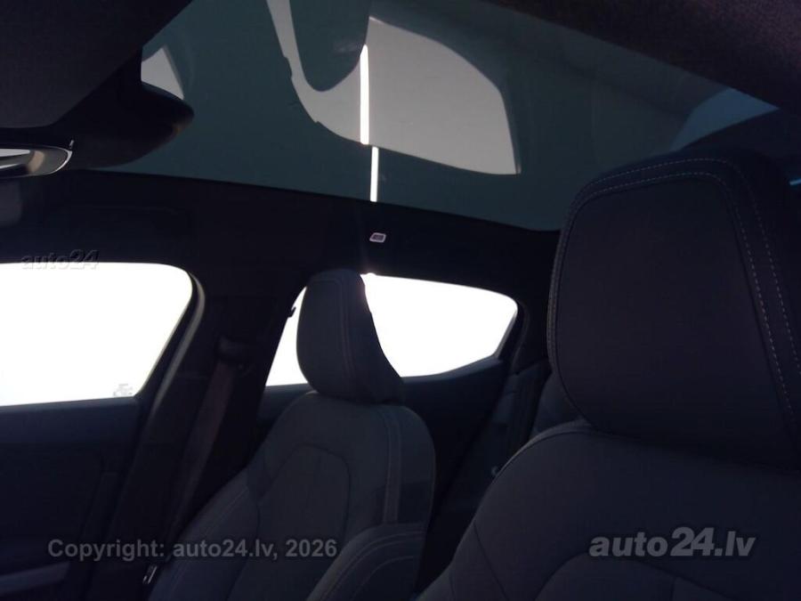 White Polestar 2 2020 in Tartu, with an engine capacity of 0.00 L and mileage of 151 thousand km for 26700 €, photo 17 on AUTOMOTO.COM.LV