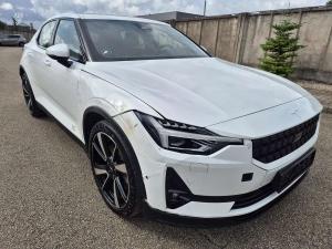 White Polestar 2 2021 in Mazeikiai, with an engine capacity of 0.00 L and mileage of 138 thousand km for 15800 €, photo 7 on AUTOMOTO.COM.LV