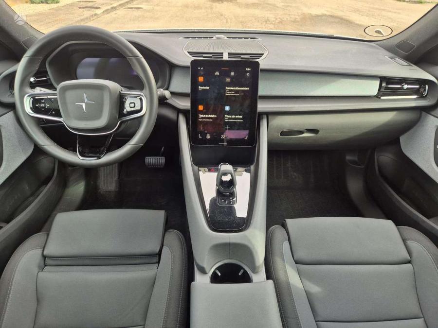 White Polestar 2 2021 in Mazeikiai, with an engine capacity of 0.00 L and mileage of 138 thousand km for 15800 €, photo 10 on AUTOMOTO.COM.LV