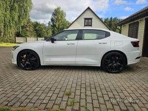 White Polestar 2 2023 in Tallinn, with an engine capacity of 0.00 L and mileage of 88 thousand km for 41990 €, photo 5 on AUTOMOTO.COM.LV