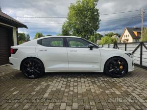 White Polestar 2 2023 in Tallinn, with an engine capacity of 0.00 L and mileage of 88 thousand km for 41990 €, photo 13 on AUTOMOTO.COM.LV