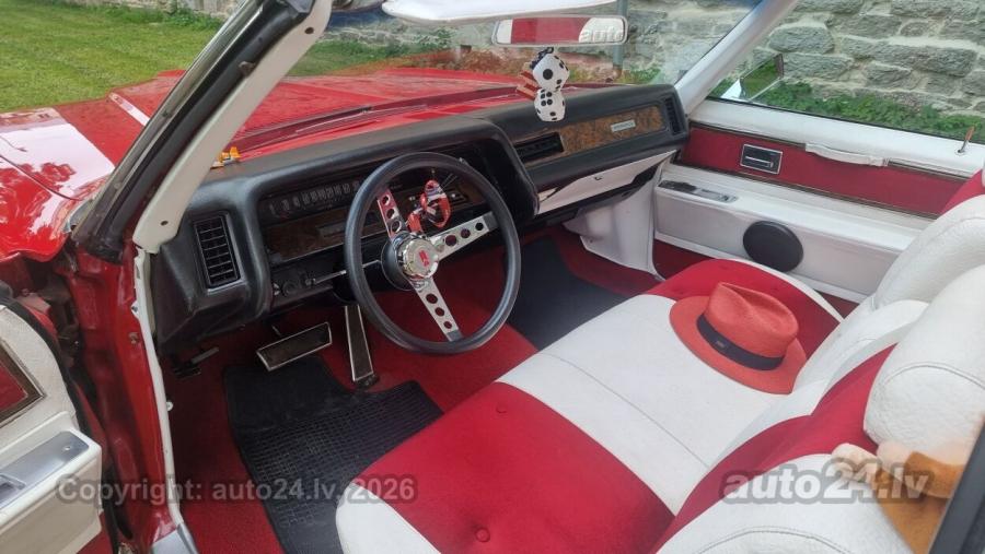 Sarkans Pontiac Bonneville 1970 Tallina, ar dzinēja tilpumu 7.50 L un nobraukumu 0 tūkst. km par 12500 €, foto 12 vietnē AUTOMOTO.COM.LV
