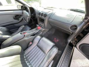 Black Pontiac Firebird 1994 in Vilnius, with an engine capacity of 3.35 L and mileage of 235 thousand km for 5800 €, photo 20 on AUTOMOTO.COM.LV