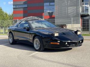 Black Pontiac Firebird 1994 in Vilnius, with an engine capacity of 3.35 L and mileage of 235 thousand km for 5800 €, photo 26 on AUTOMOTO.COM.LV
