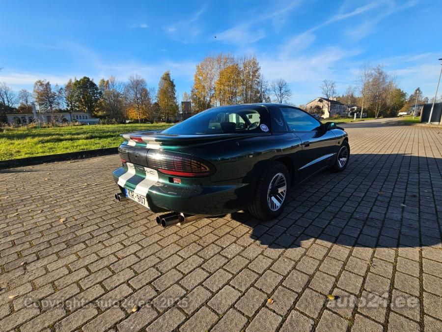 Pontiac Firebird 1997 in Riga, with an engine capacity of 3.80 L and mileage of 175 thousand km for 4700 €, photo 2 on AUTOMOTO.COM.LV
