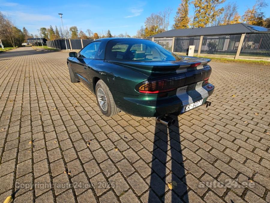 Pontiac Firebird 1997 in Riga, with an engine capacity of 3.80 L and mileage of 175 thousand km for 4700 €, photo 4 on AUTOMOTO.COM.LV