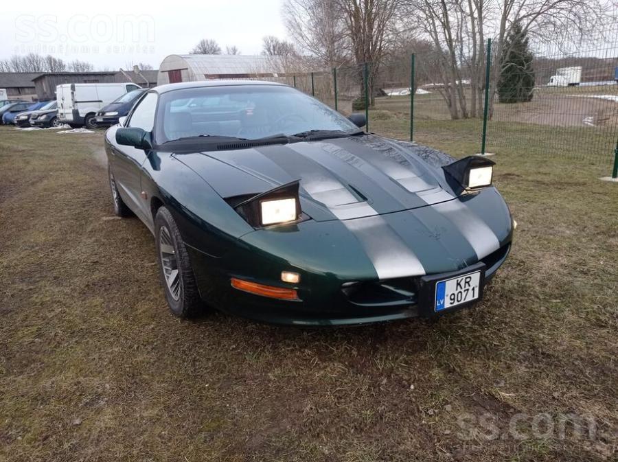 Green Pontiac Firebird 1997 in Talsi, with an engine capacity of 3.80 L and mileage of 0 thousand km for 6700 €, photo 12 on AUTOMOTO.COM.LV