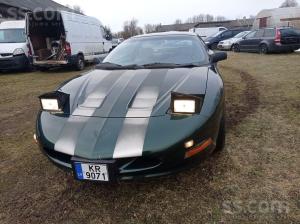 Zaļš Pontiac Firebird 1997 Talsi, ar dzinēja tilpumu 3.80 L un nobraukumu 0 tūkst. km par 5999 €, foto  vietnē AUTOMOTO.COM.LV