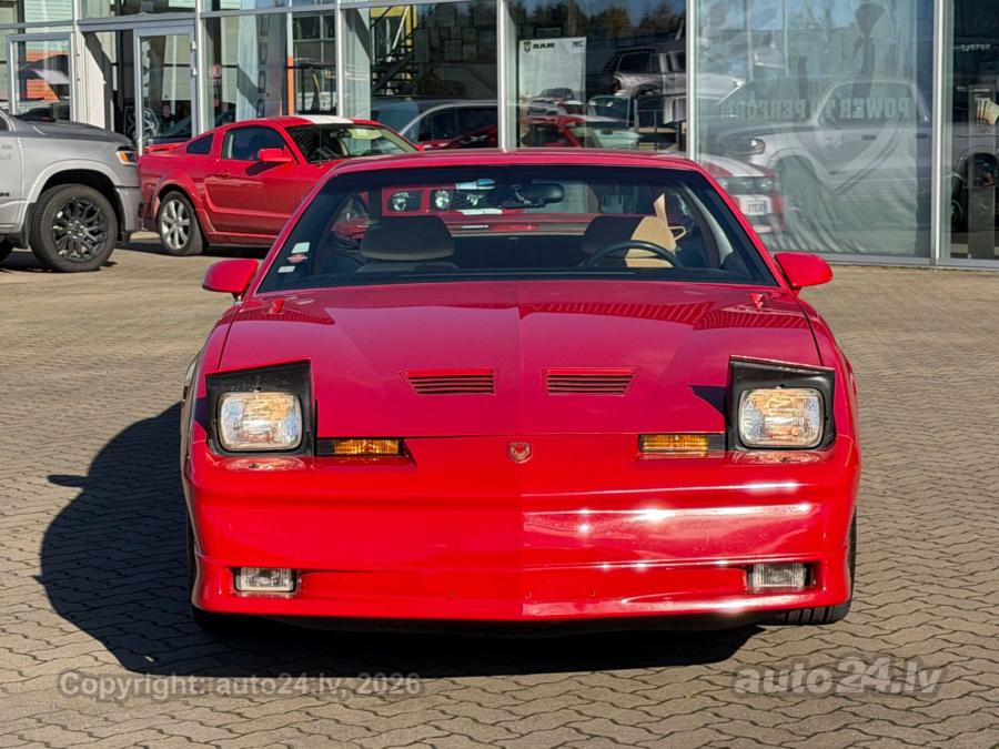 Красный Понтиак Файрберд 1987 в Таллин, объемом двигателя 5.70 л и пробегом 52 тыс. км за 15900 €, фото 4 на AUTOMOTO.COM.LV