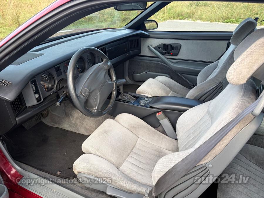 Red Pontiac Firebird 1991 in Tallinn, with an engine capacity of 5.70 L and mileage of 147 thousand km for 15900 €, photo 7 on AUTOMOTO.COM.LV