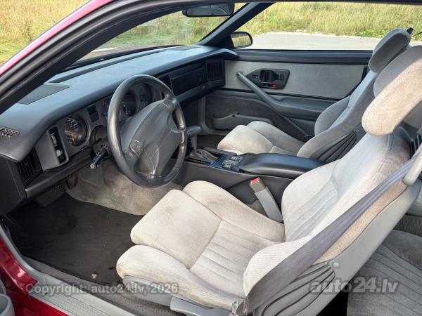 Sarkans Pontiac Firebird 1991 Tallina, ar dzinēja tilpumu 5.70 L un nobraukumu 147 tūkst. km par 15900 €, foto 7 vietnē AUTOMOTO.COM.LV
