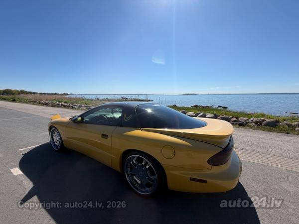 Dzeltens Pontiac Firebird 1993 Tallina, ar dzinēja tilpumu 3.40 L un nobraukumu 160 tūkst. km par 5000 €, foto 7 vietnē AUTOMOTO.COM.LV