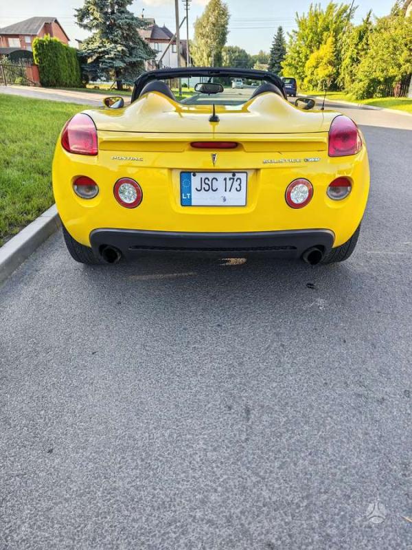 Dzeltens Pontiac Solstice 2008 Panevēža, ar dzinēja tilpumu 2.00 L un nobraukumu 55 tūkst. km par 8800 €, foto 6 vietnē AUTOMOTO.COM.LV