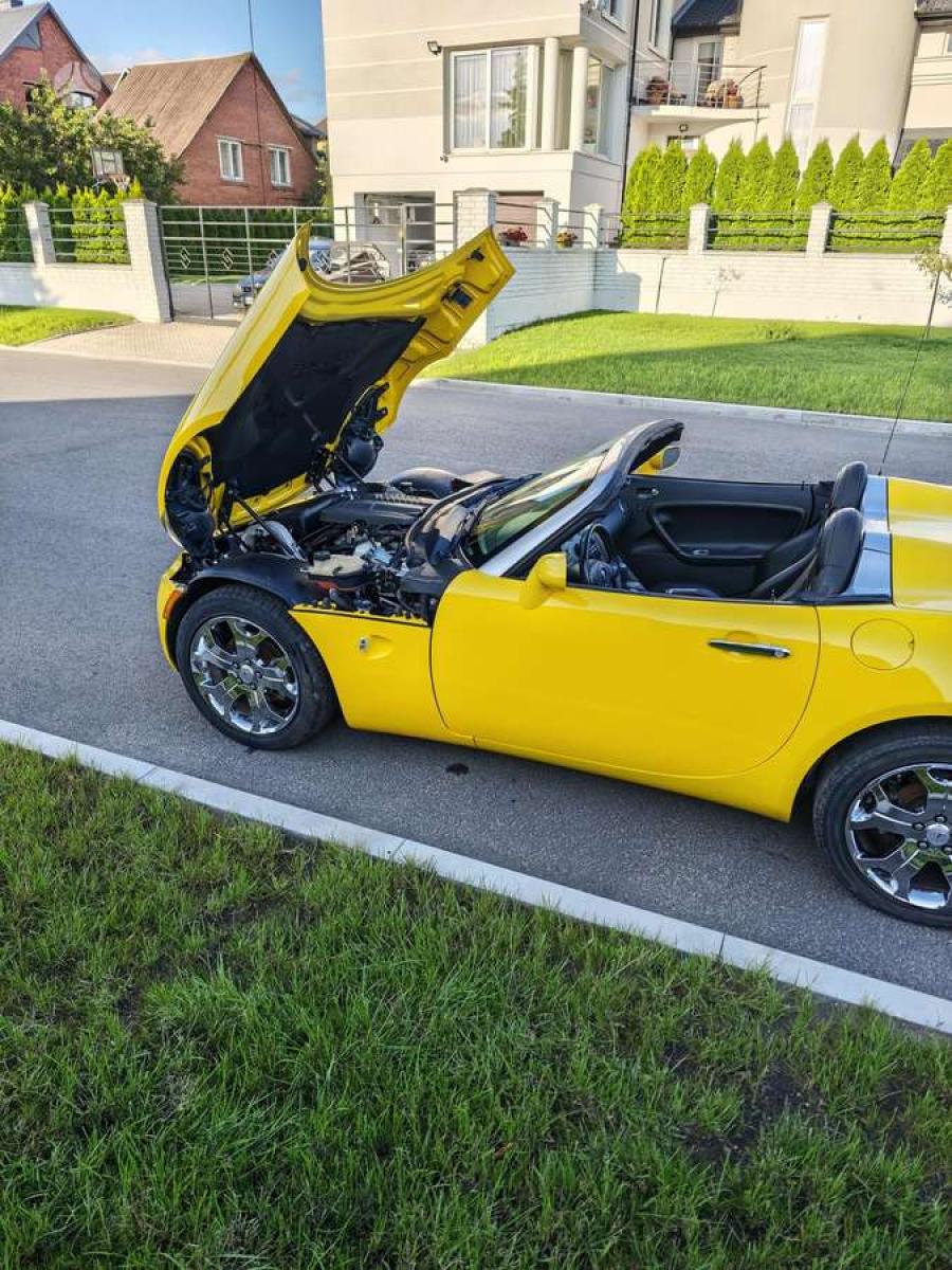 Dzeltens Pontiac Solstice 2008 Panevēža, ar dzinēja tilpumu 2.00 L un nobraukumu 55 tūkst. km par 8800 €, foto 13 vietnē AUTOMOTO.COM.LV