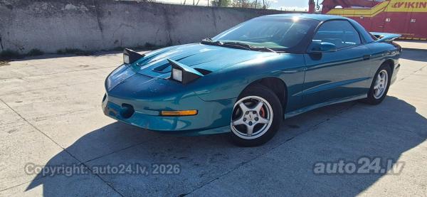 Zaļš Pontiac Trans Am 1993 Tallina, ar dzinēja tilpumu 5.70 L un nobraukumu 223 tūkst. km par 8800 €, foto 2 vietnē AUTOMOTO.COM.LV