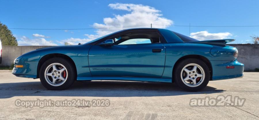 Zaļš Pontiac Trans Am 1993 Tallina, ar dzinēja tilpumu 5.70 L un nobraukumu 223 tūkst. km par 8800 €, foto 16 vietnē AUTOMOTO.COM.LV