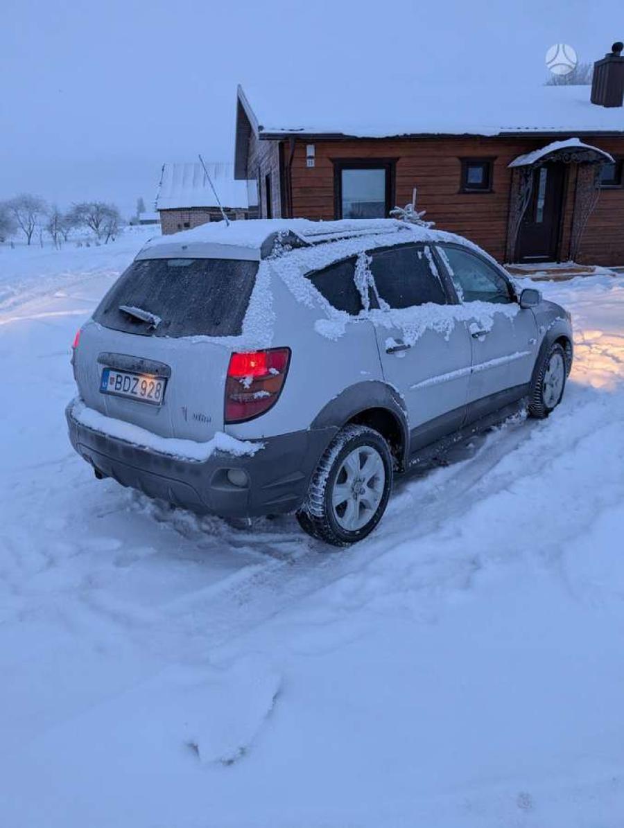 Серый Понтиак Вайб 2004 в Каунас, объемом двигателя 1.79 л и пробегом 182 тыс. км за 1300 €, фото 3 на AUTOMOTO.COM.LV
