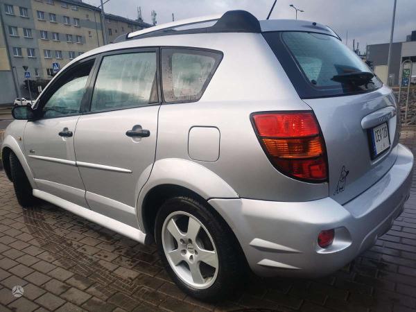 Grey Pontiac Vibe 2006 in Vilnius, with an engine capacity of 1.80 L and mileage of 210 thousand km for 2600 €, photo 9 on AUTOMOTO.COM.LV
